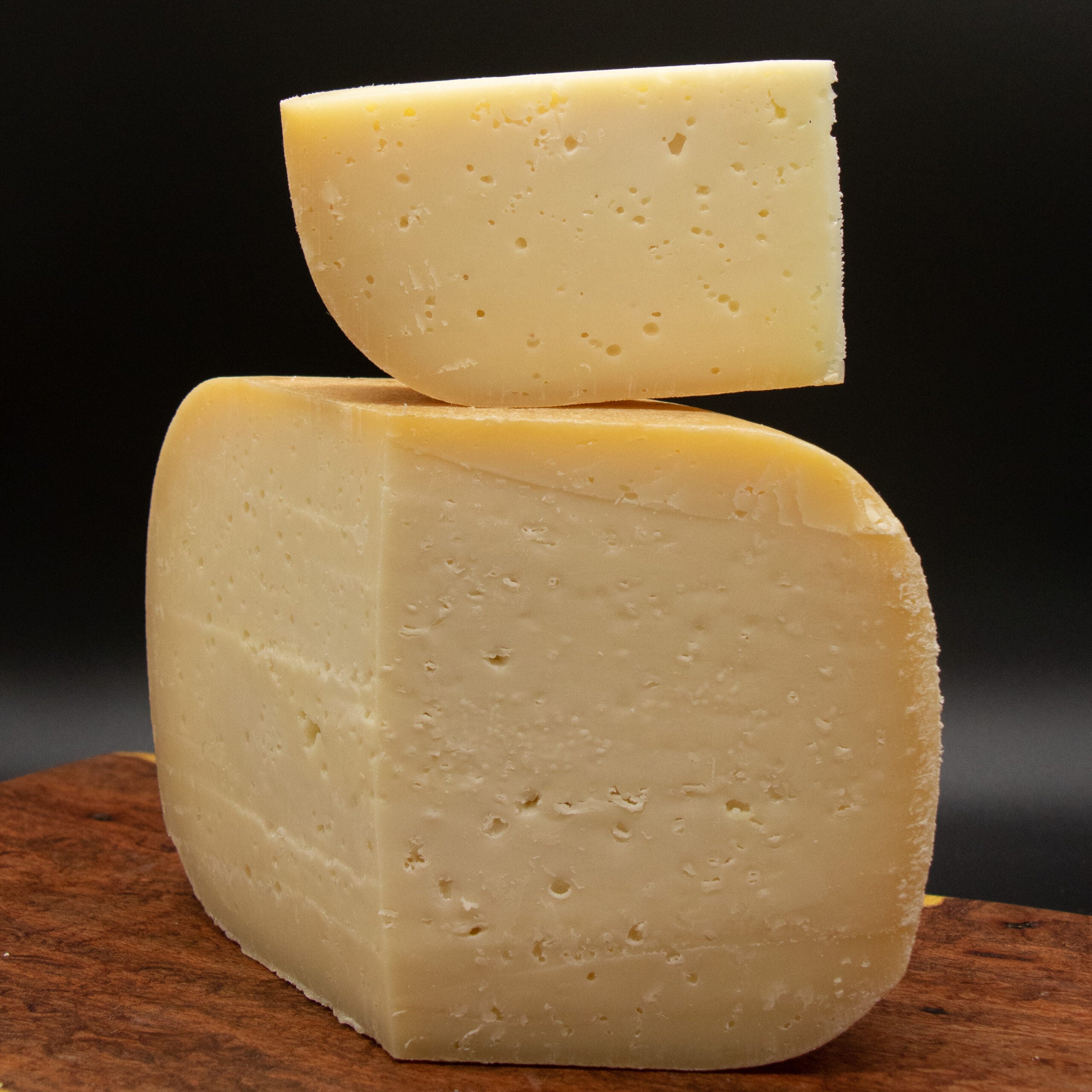 Sheep Cheddar – Veldhuizen Cheese